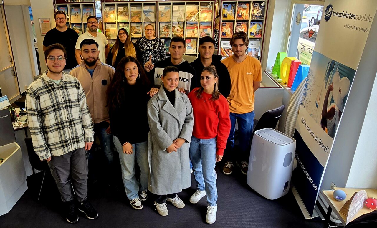 WBBK-Berufskolleg: Unterricht im Reisebüro am Michelsplatz | Willy ...